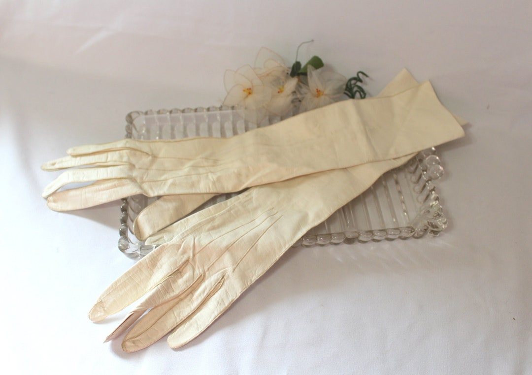 Vintage Ivory Kid Leather Opera Gloves, Size 3, Edwardian Fashion ...