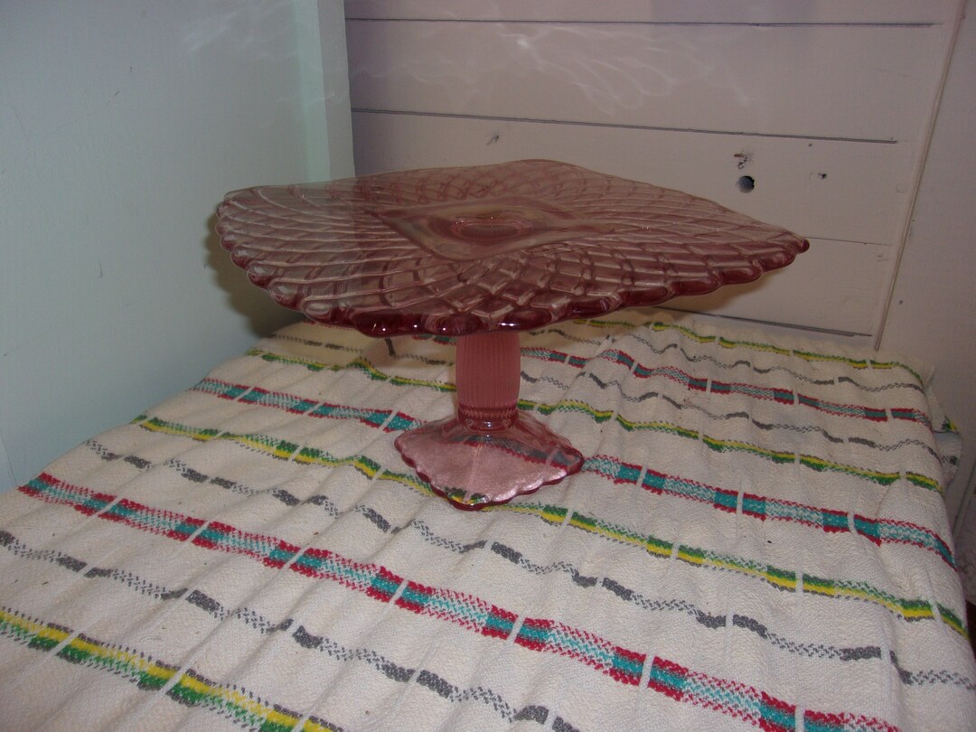 L.E. Smith Trellis Footed Cake Stand Pink Glass - Etsy