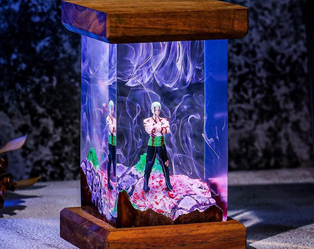 Zoro One Piece Resin Lamp Resin Diorama Night Light, Handmade LED Lamp ...