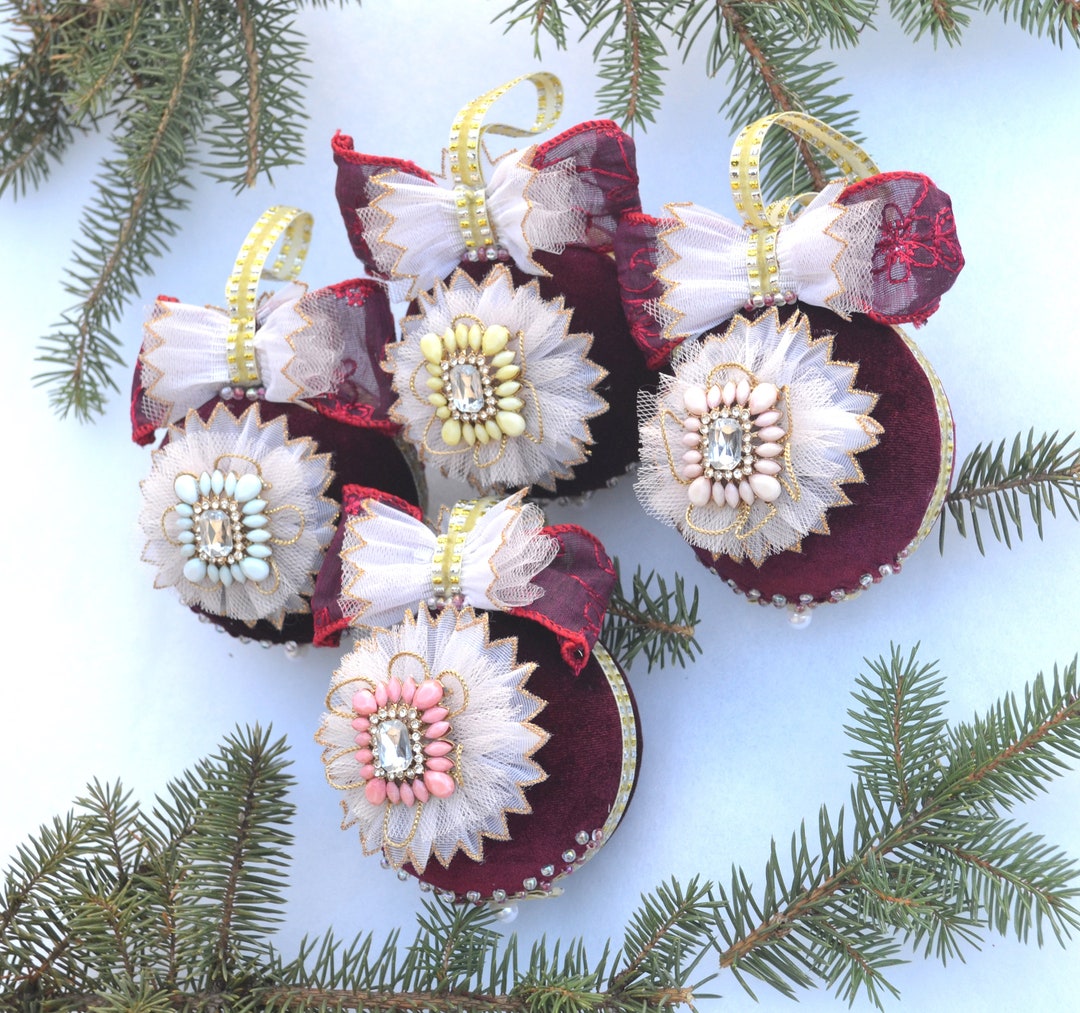 Christmas Baubles Decoration Balls Set With Pearls Lace Beads and ...