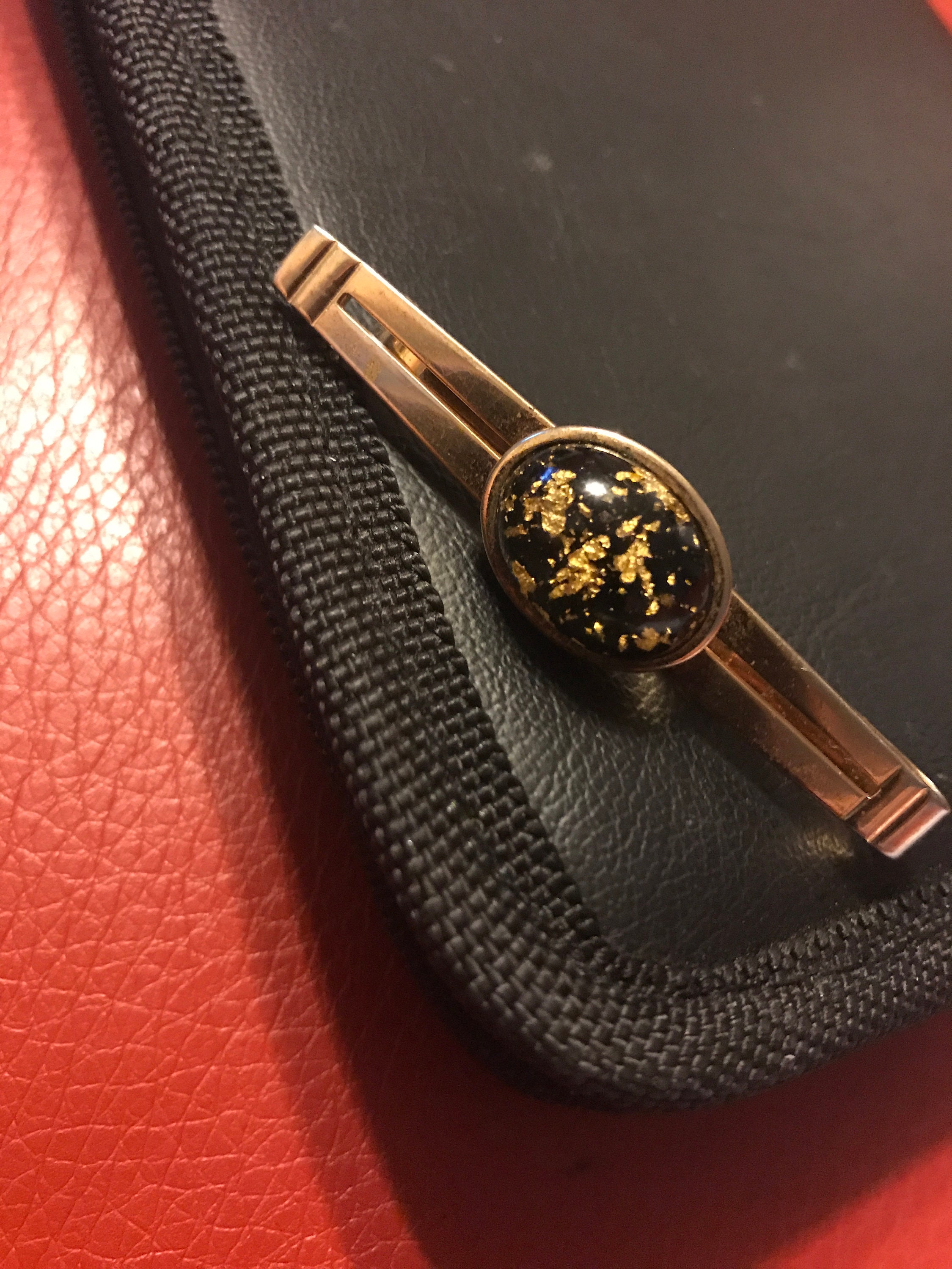 Vintage Anson Gold Tone Gold Flakes Lucite Tie Clip-vintage Men ...