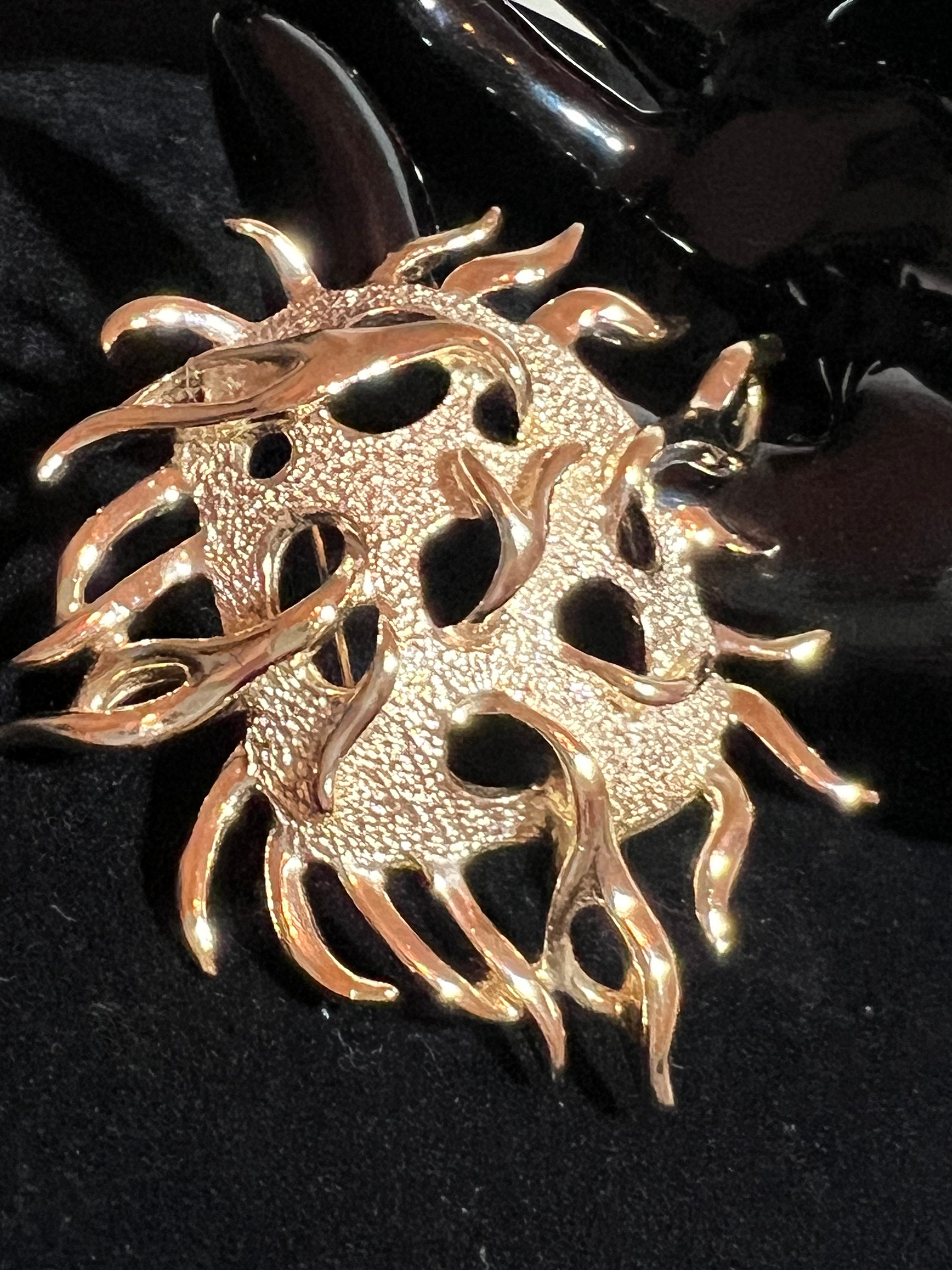 Vintage Sarah Coventry 3D Spiky Sea Anemone Modernist Textured Gold ...