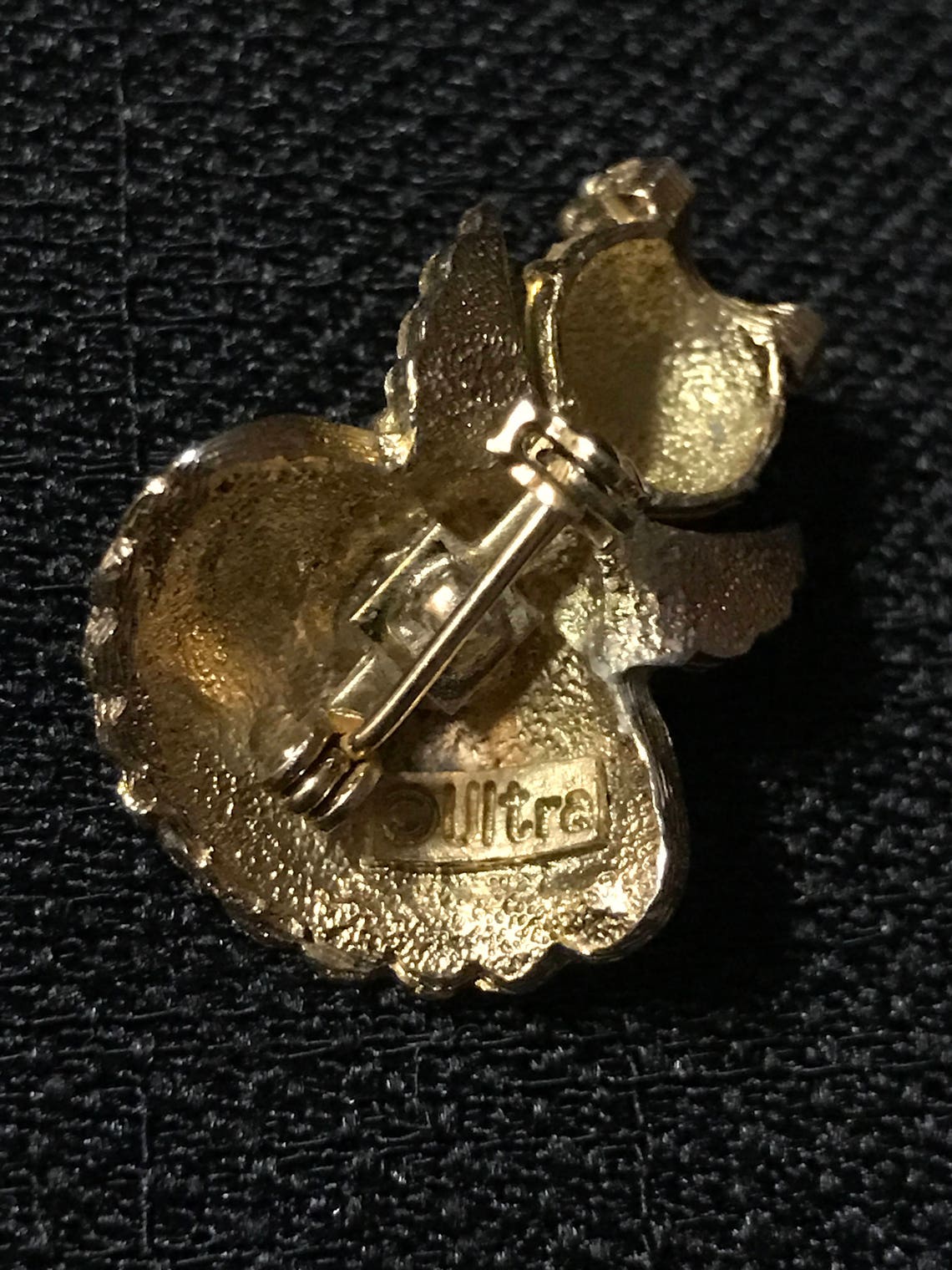 Vintage Gold Tone Angel angel on My Shoulderbrooch/pin by Ultra-vintage ...