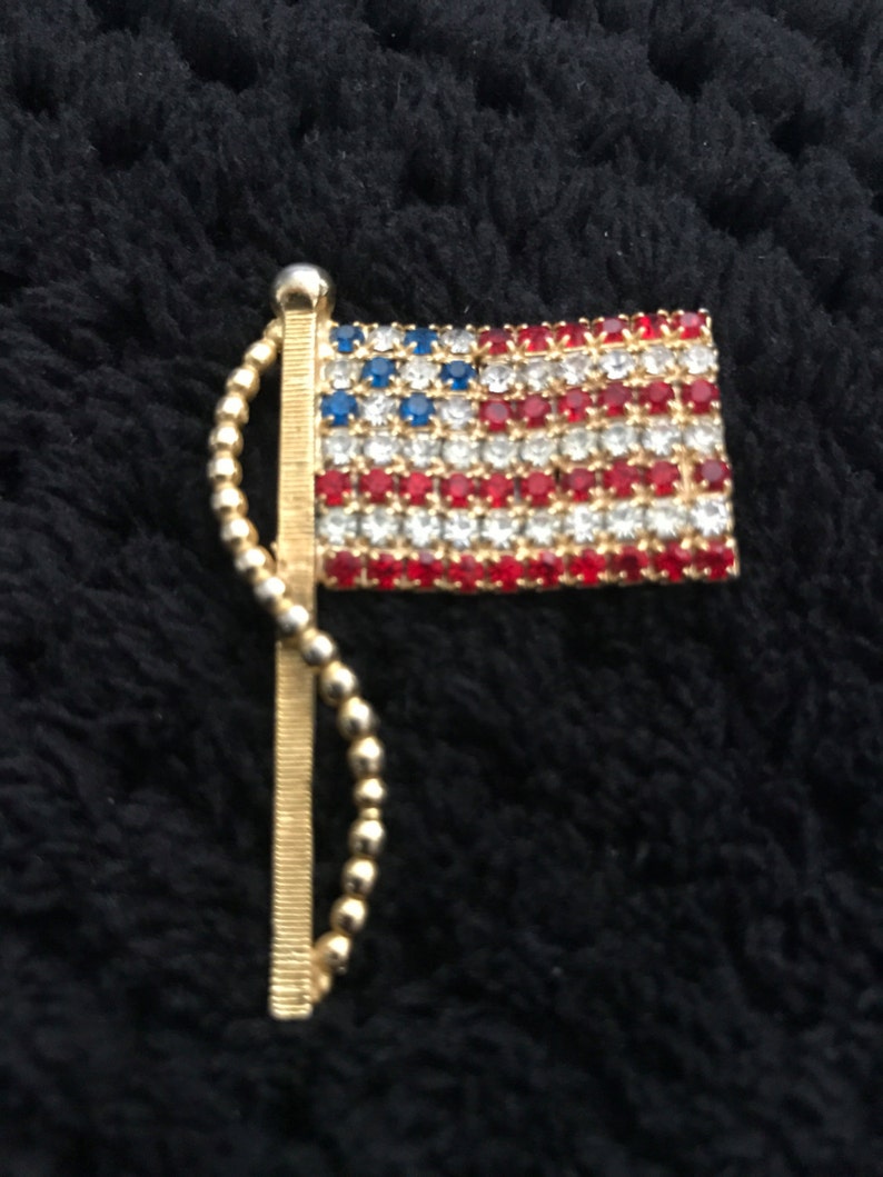 Gold Tone Rhinestone American Flag Pin/brooch Patriotic Pin. - Etsy