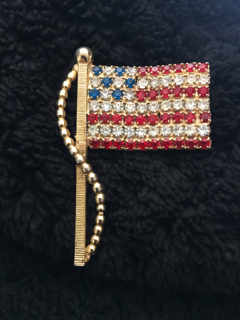 Gold Tone Rhinestone American Flag Pin/brooch Patriotic Pin. - Etsy