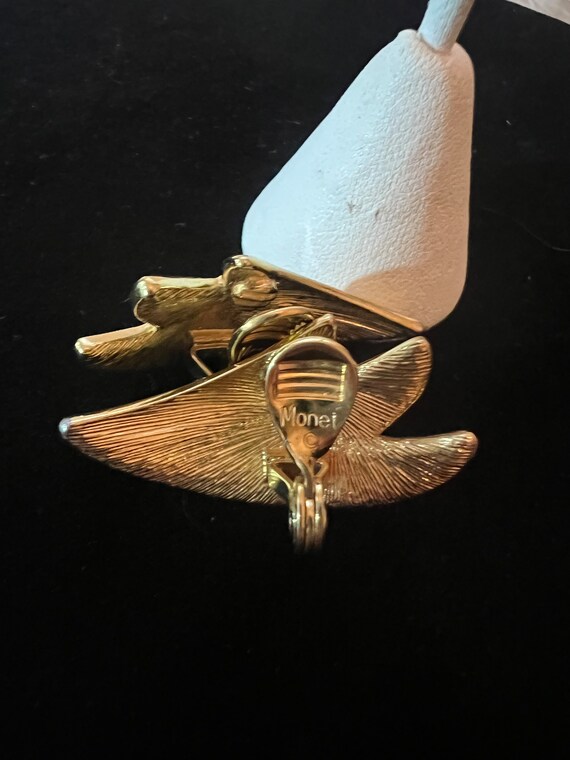 Monet Vintage Black Enamel Gold Tone Spike Leaf Clip … Gem