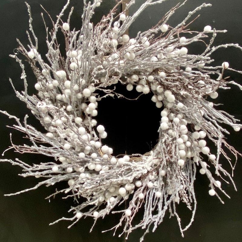 White Berry Wreath - Etsy
