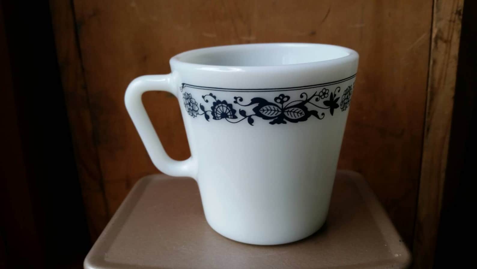 Vintage Pyrex Mugs Old Town Blue/ Old Town Blue Pyrex Mugs/ - Etsy