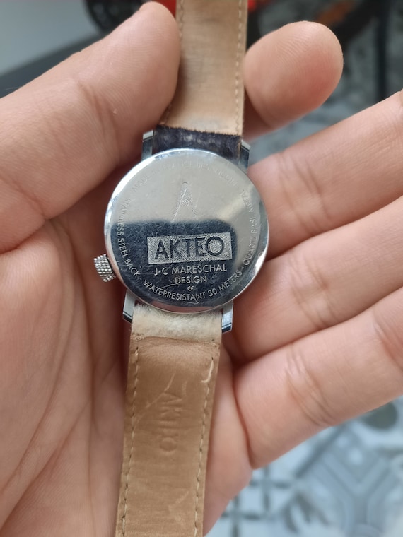 2 Akteo Watches - Gem