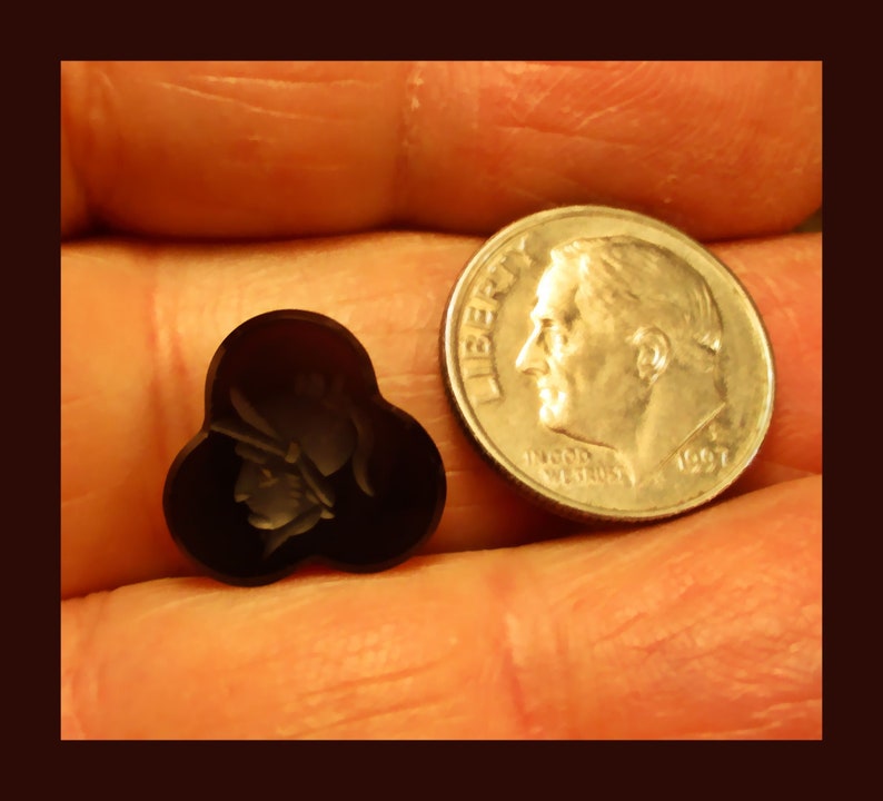 VICTORIAN SARD INTAGLIO – 14 Mm 3 Leaf Clover – Alexander the Great ...