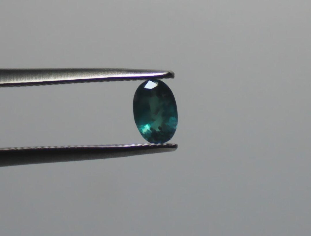 GENUINE BRAZILIAN ALEXANDRITE - 6 X 4mm Facetted Oval - Natural Color ...