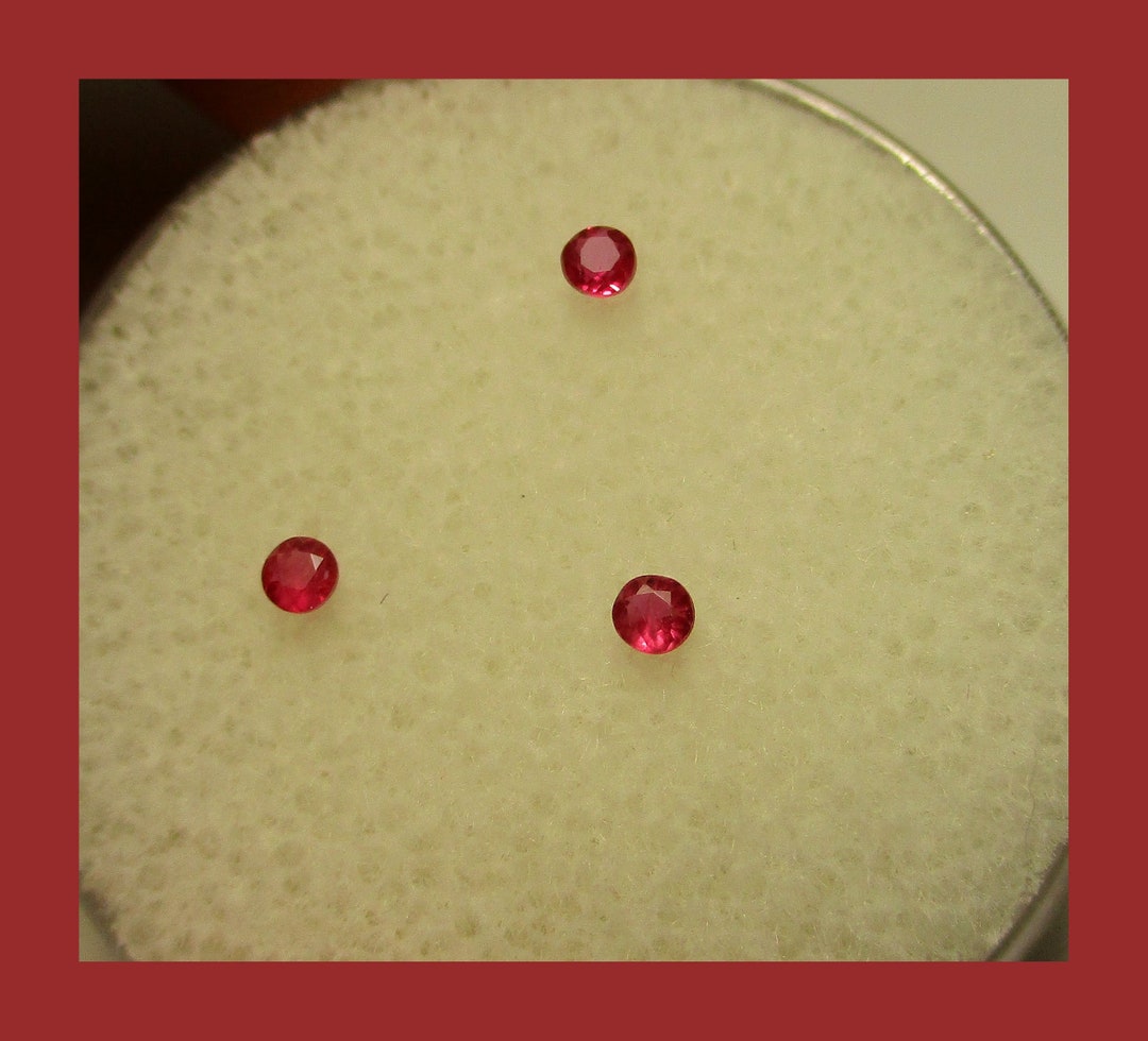 3 THAI RED RUBIES Parcel of 1.8 Mm Facetted Rounds Natural Material ...