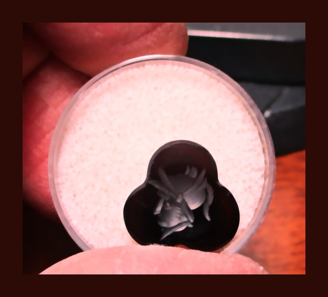 VICTORIAN SARD INTAGLIO – 14 Mm 3 Leaf Clover – Alexander the Great ...