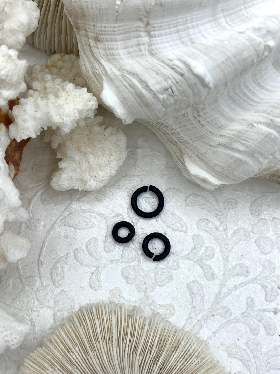 Jump Rings Textured Matte Black, 4mm, 6mm, or 8mm, Pack of 10, Brass ...