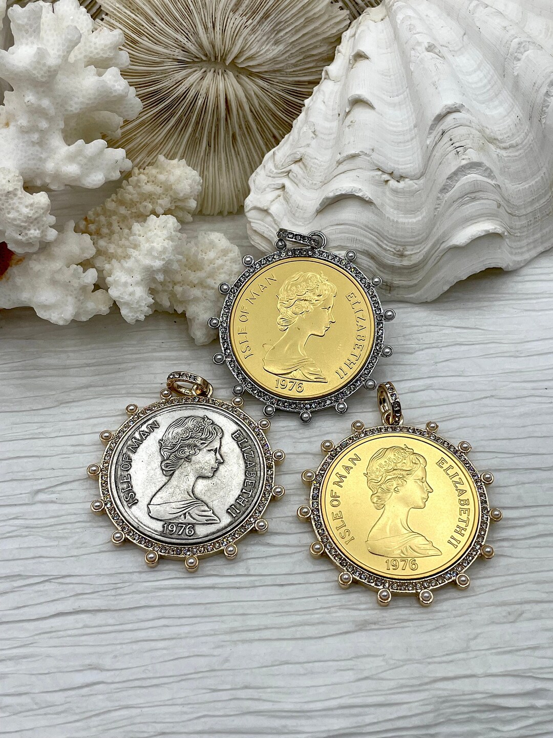 Queen Elizabeth II Coin Pendant,royal Pendant,queen Pendant,coin With ...