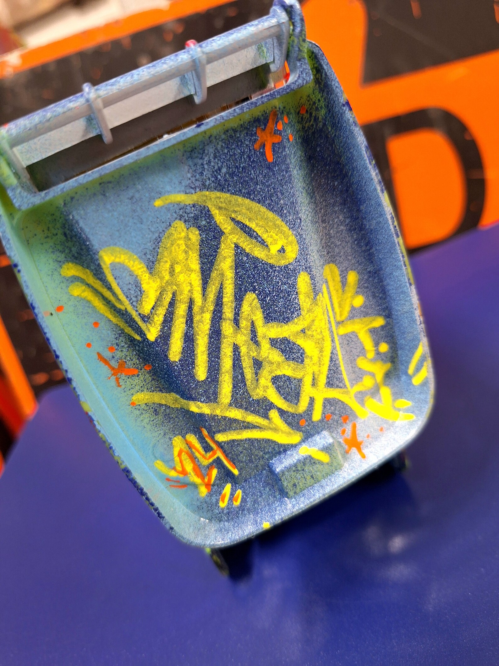 Graffiti Art GLAM CAN Trash Can Collectors Original Art by Omega - Etsy