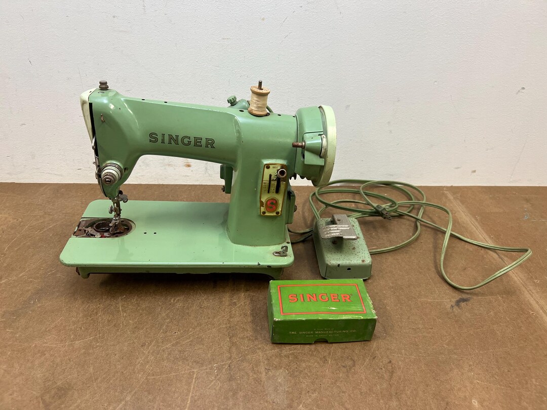 Vintage Singer Sewing Machine Model 185K - Mint Green - Parts or Repair ...