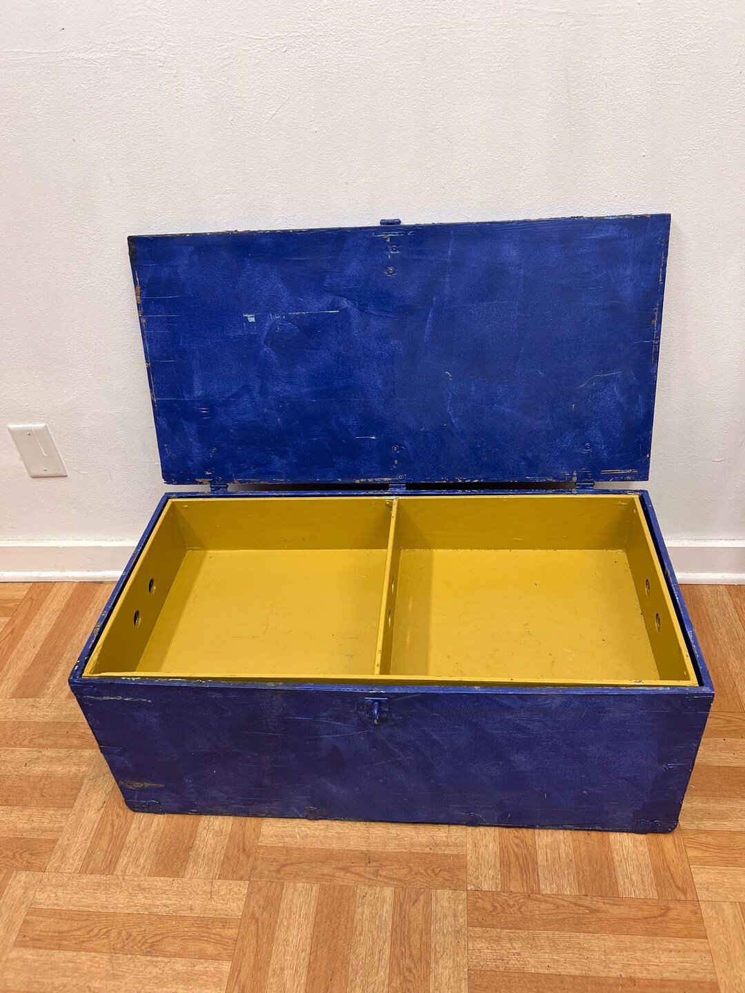 Vintage Military STORAGE TRUNK W Tray Blue Painted Flat Top Foot Locker ...