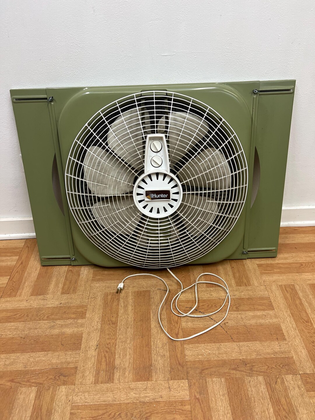 Vintage Hunter Window Fan 2 WAY Green Reversible Expandable IN/OUT Mid ...