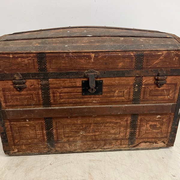 Camelback Vintage Trunk - Etsy