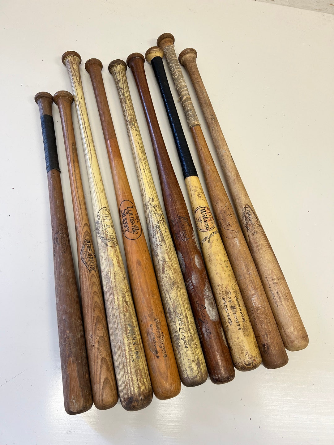 Vintage WOOD BASEBALL BAT X 9 Lot Louisville Slugger Wooden Wall Art Decor Craft Hillerich ...