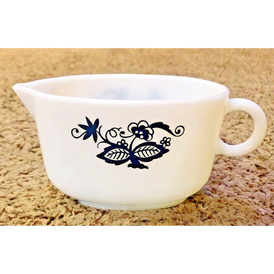 Vintage Pyrex Old Town Blue Gravy Boat Used - Etsy