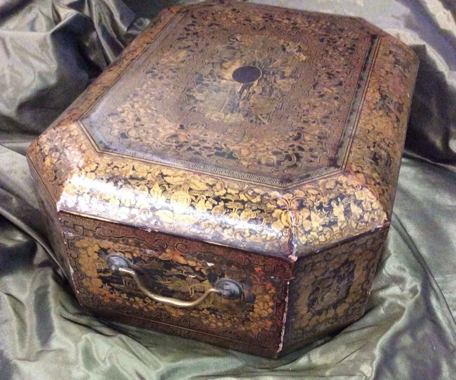 Chinese Export Lacquered Sewing Box With Key From Canton, Second ...