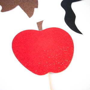 Snow White Photo Booth Prop SVG File, Silhouette Cut File, Cricut Cut ...