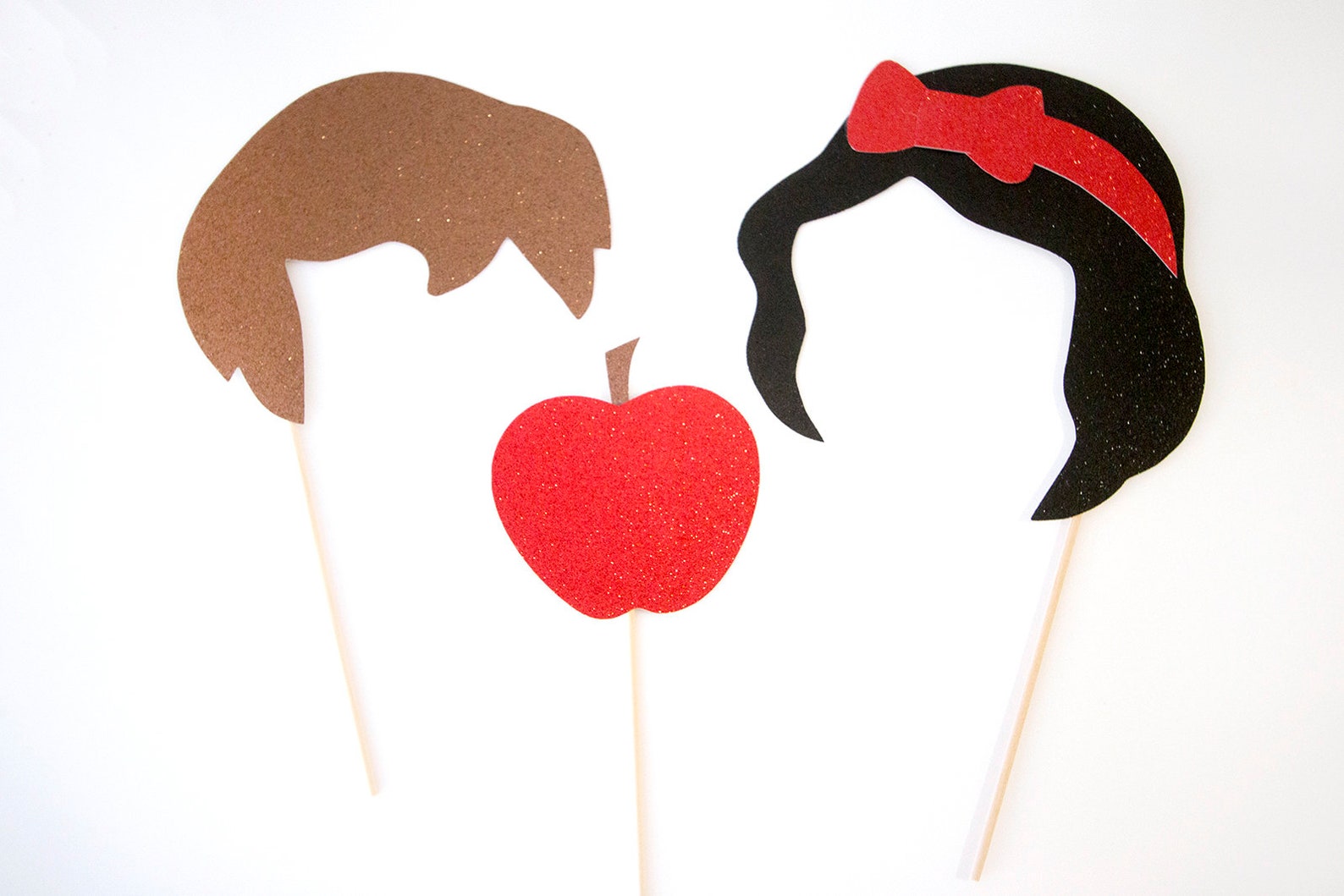 Snow White Photo Booth Prop SVG File, Silhouette Cut File, Cricut Cut ...