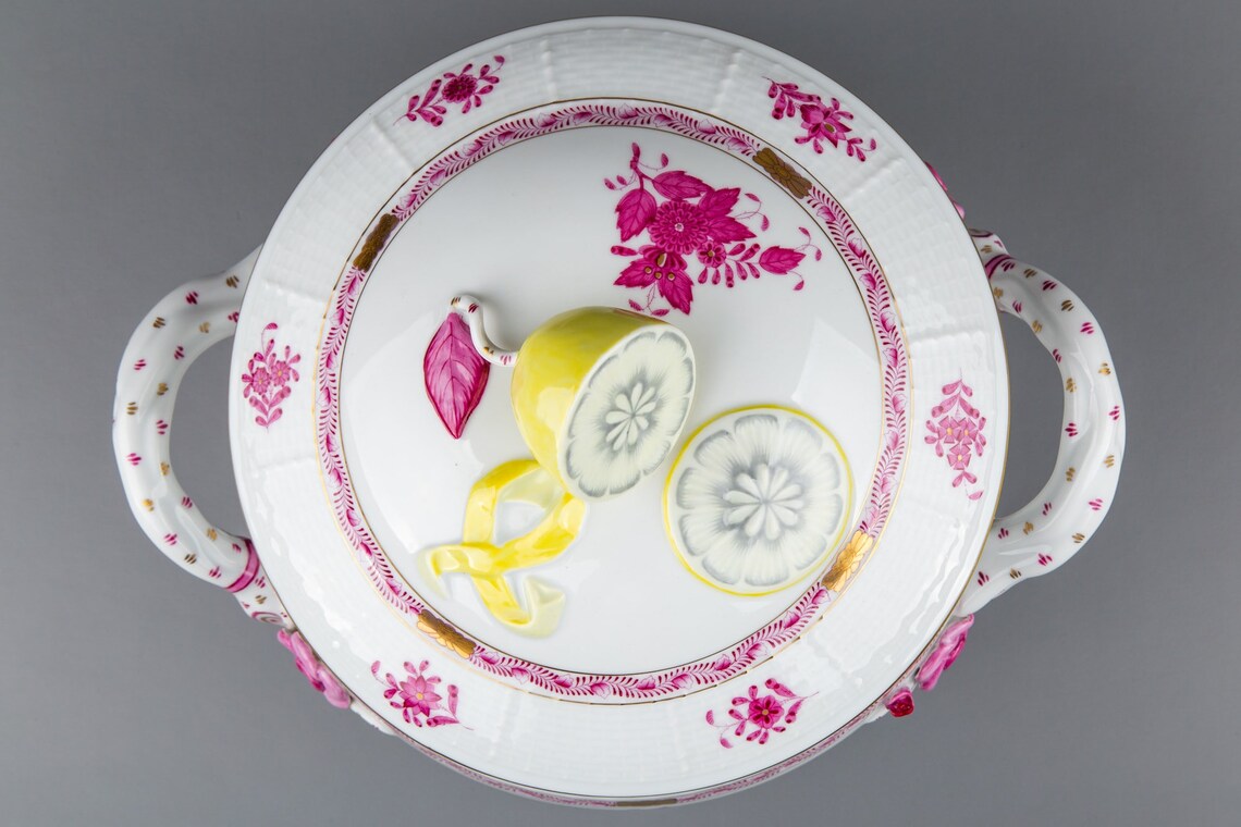 Herend Chinese Bouquet Raspberry Large Soup Tureen with Lemon | Etsy