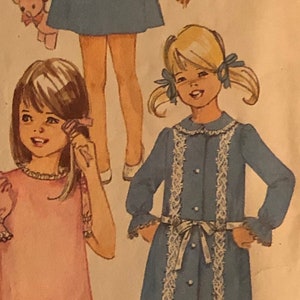 VTG 7925 Simplicity (1968). Girl's Nightgown & Robe in 2 Lengths. Size ...