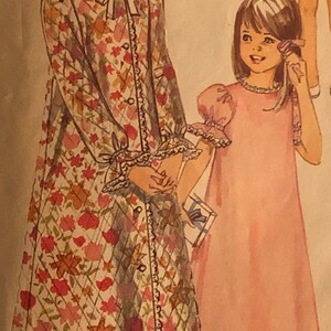 VTG 7925 Simplicity (1968). Girl's Nightgown & Robe in 2 Lengths. Size ...