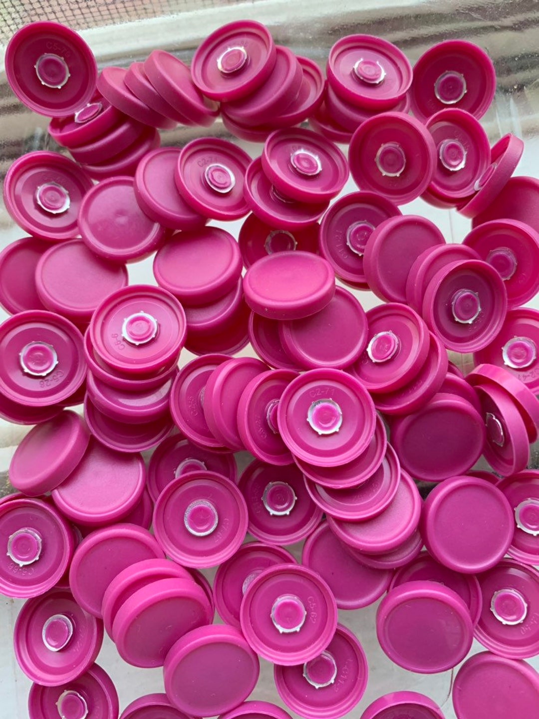 50 SMALL Berry Raspberry Vial Caps Medicine Flip off for Badge - Etsy