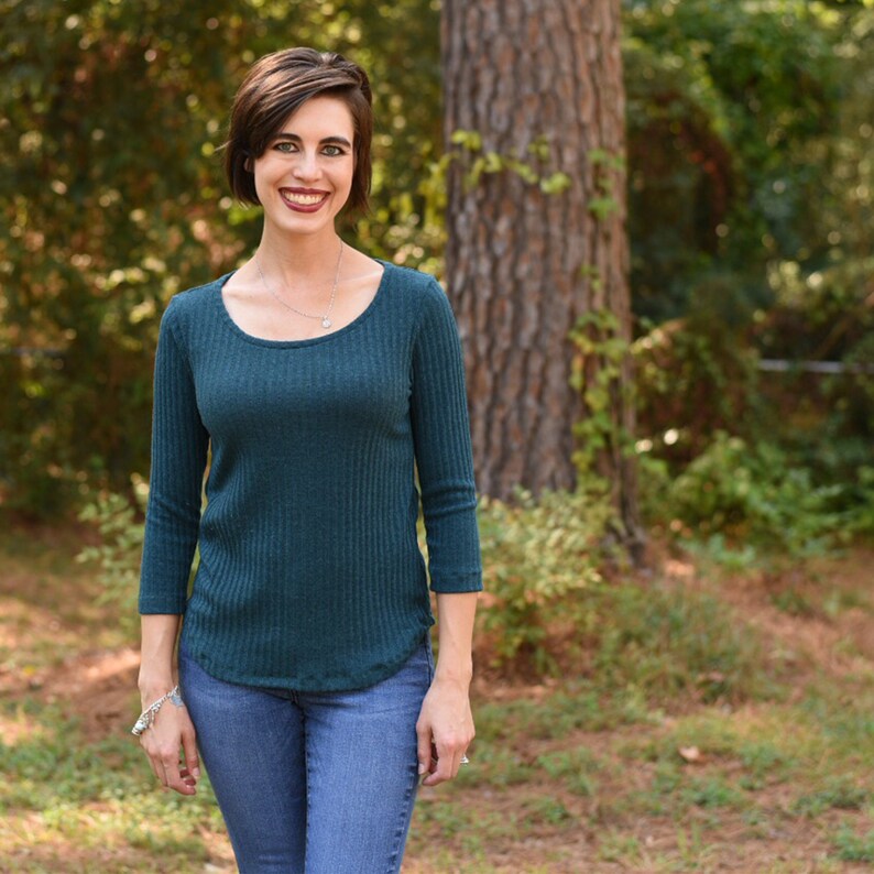 Basic Fitted T-shirt Pattern for Women / V-neckline T-shirt - Etsy