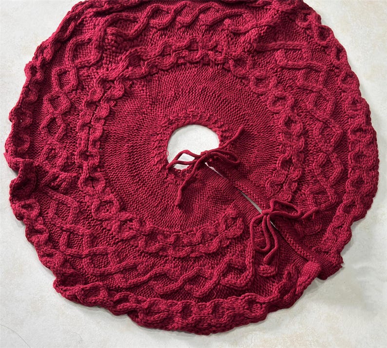 Hand Knitted Christmas Tree Skirt, Red Holiday Decor (24 Inch) - Etsy