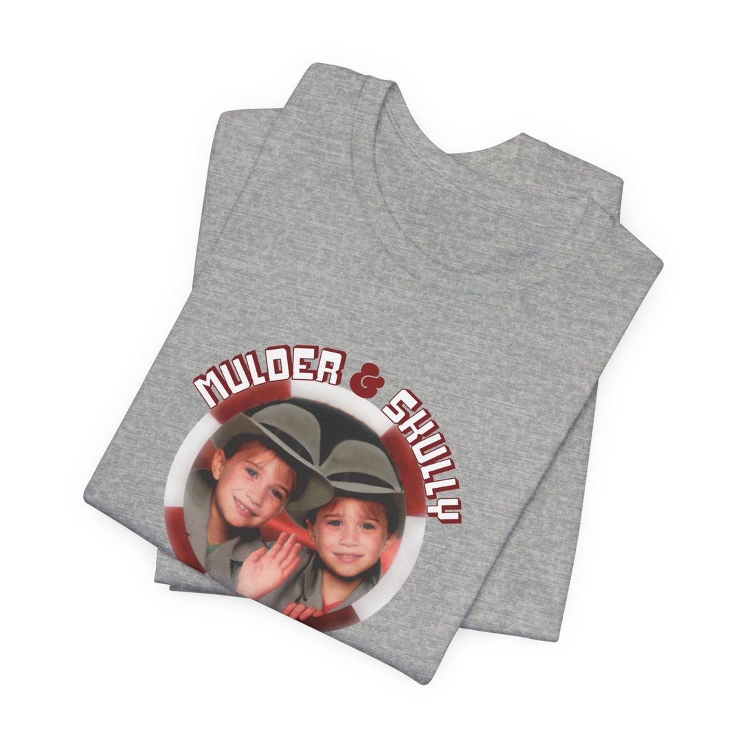Mulder and Skully Mary Kate & Ashley Mystery Agency Unisex Jersey Short ...