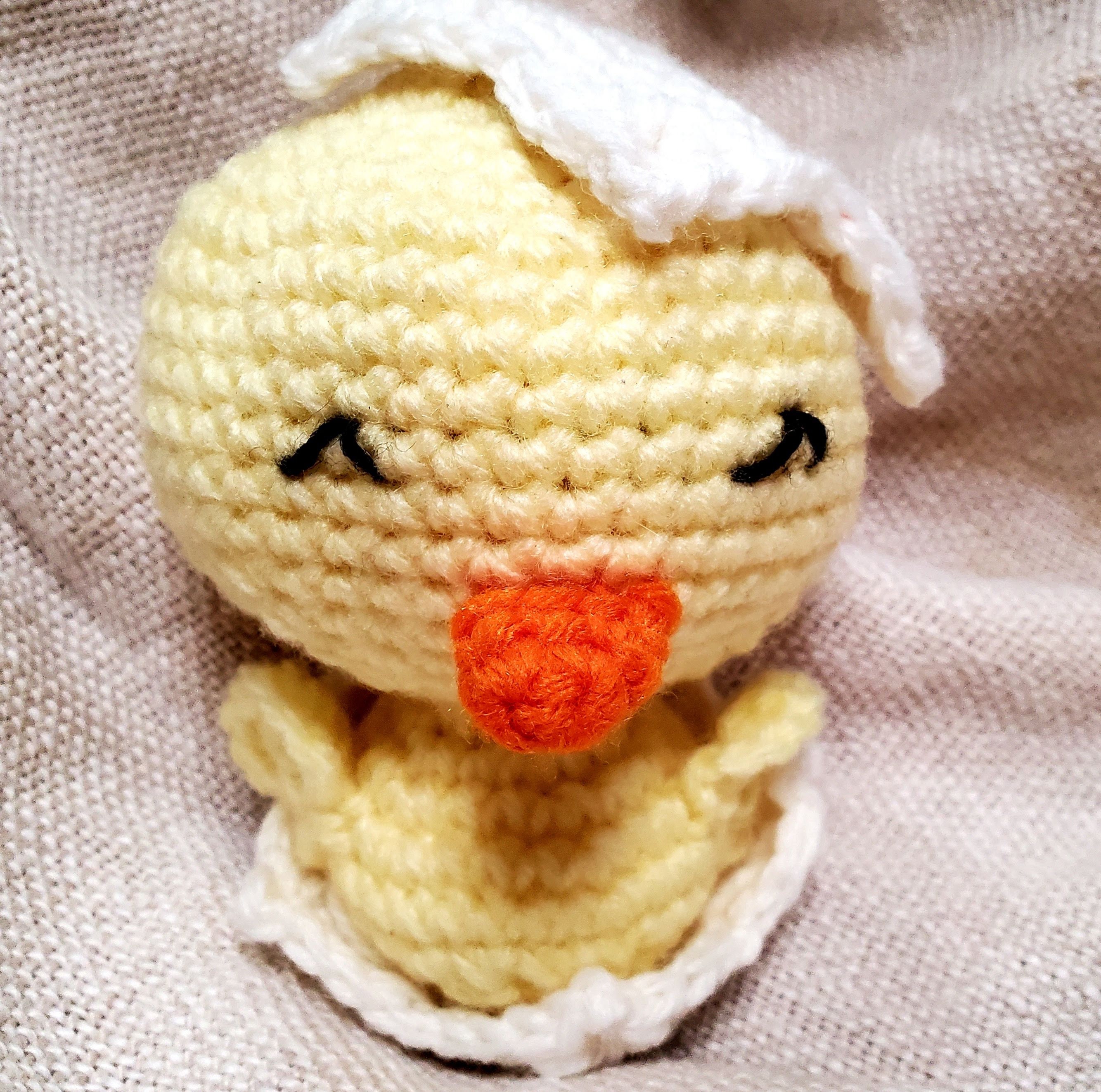 Hatching Baby Chick - Amigurumi DIY Crochet Kit - Rattle, Squeak or ...