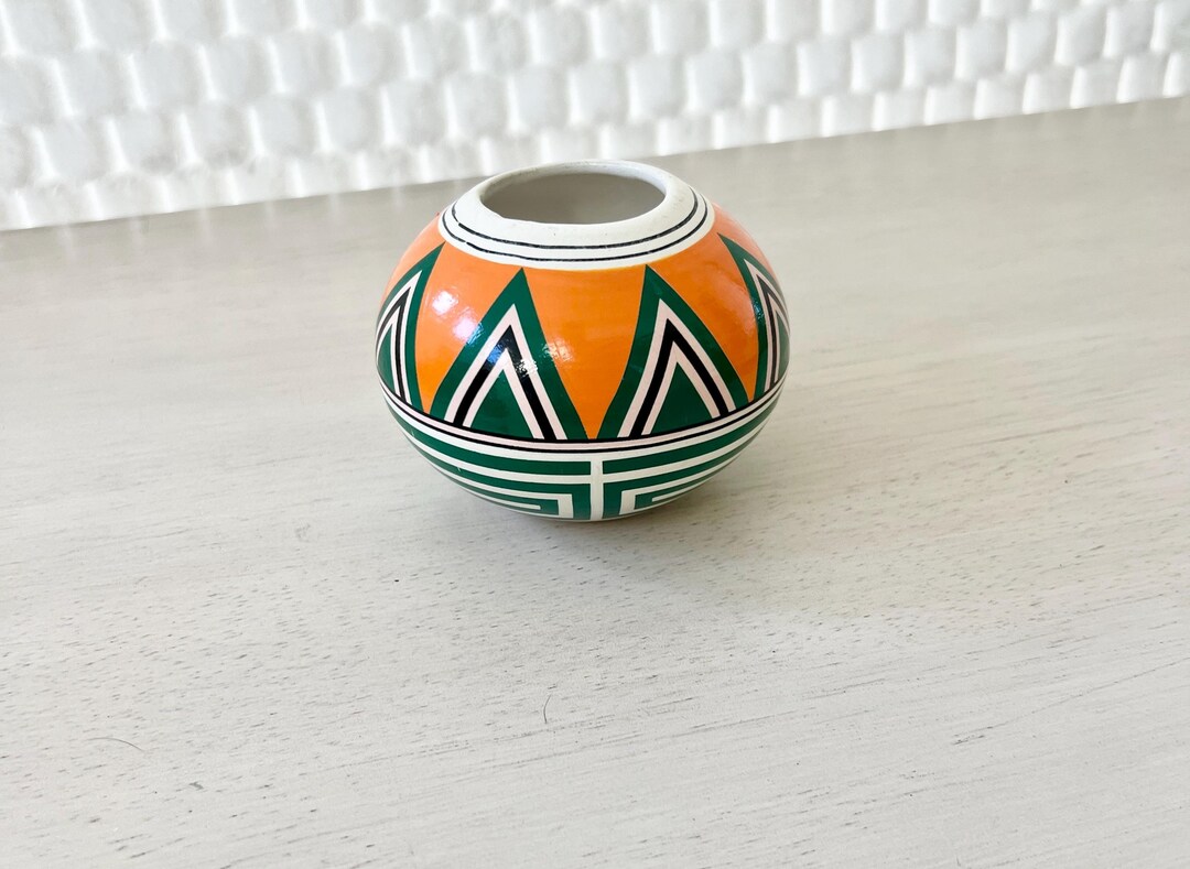 Vintage Clay Pot in Native American Style Navajo Pottery Bowl in Orange ...