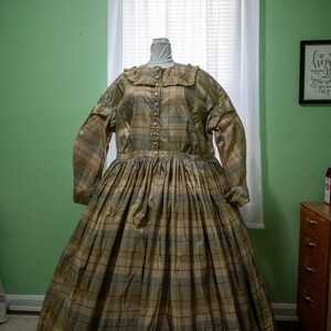 Plus Size Victorian Day Gown - Etsy