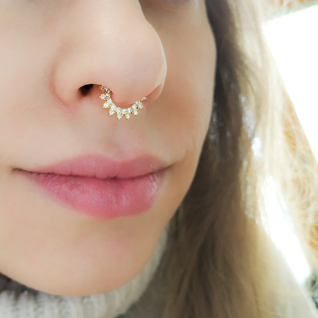 18g Septum CZ Gold Silver 8mm - Septum Daith Ring Hoop Pointed Spiked ...