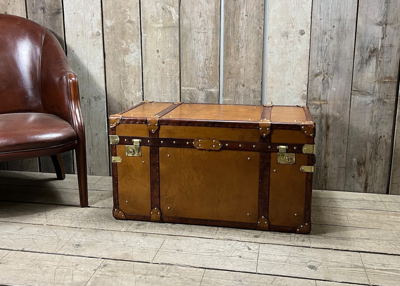 English Luxury Tan Leather Dark Trimmed Steamer Trunk - Etsy