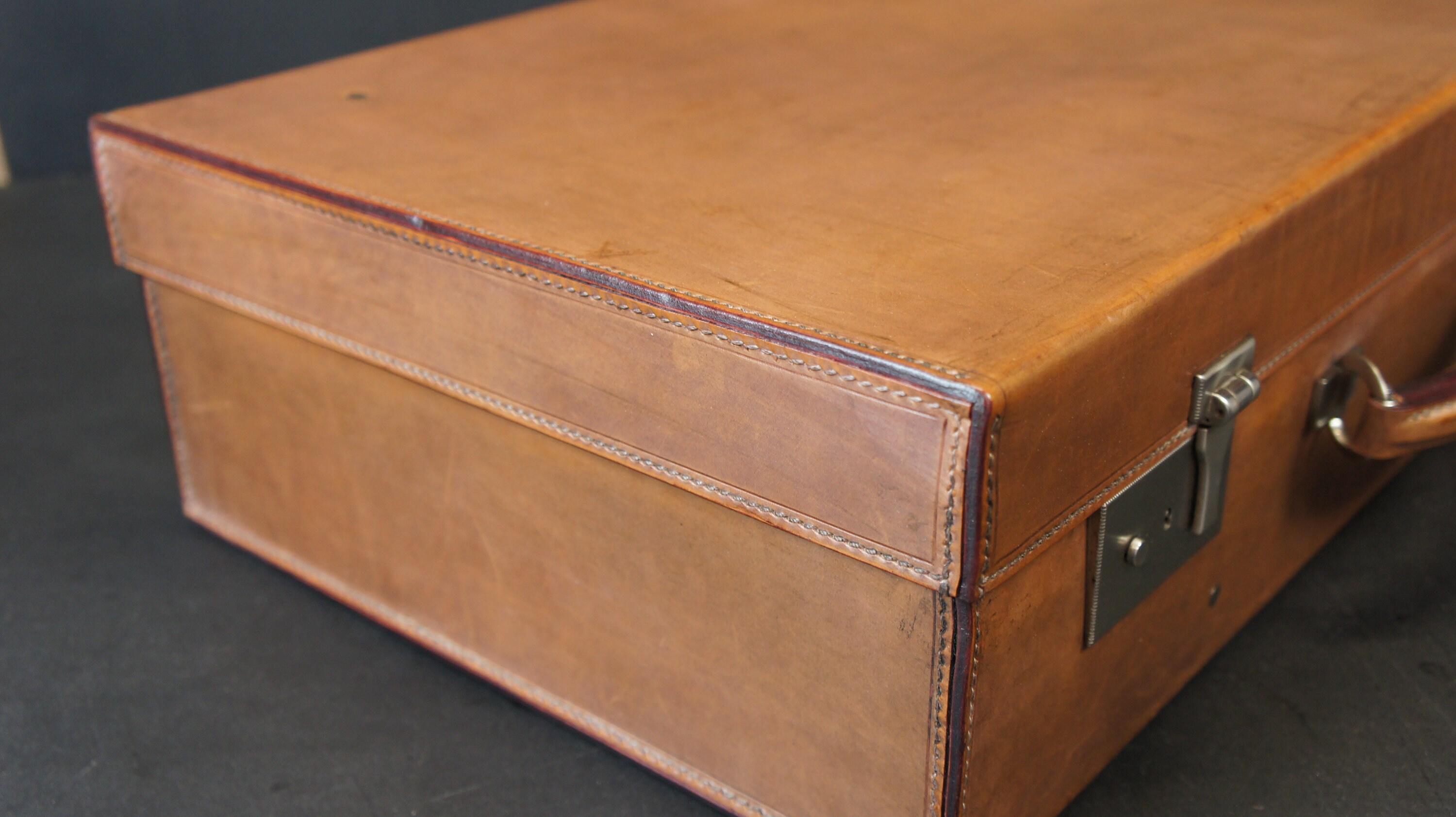 Luxury Leather Gentleman's Travel Case by Tanner & Krolle | Etsy