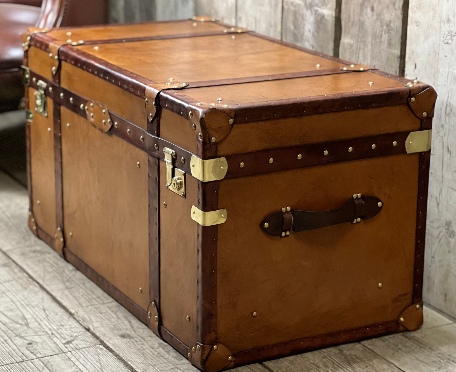 English Luxury Tan Leather Dark Trimmed Steamer Trunk - Etsy