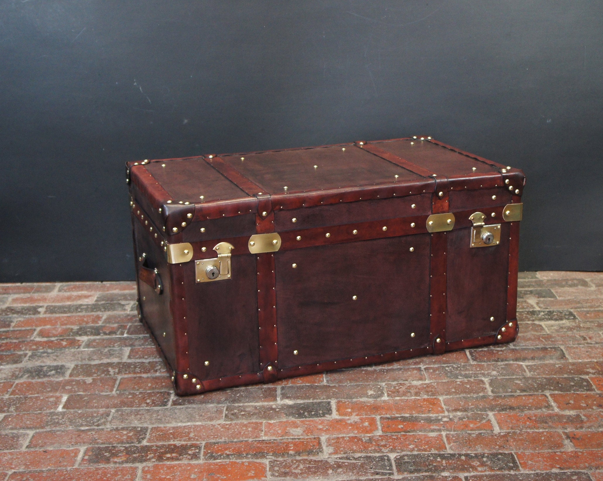 English Handmade Leather Coffee Table Trunk - Etsy
