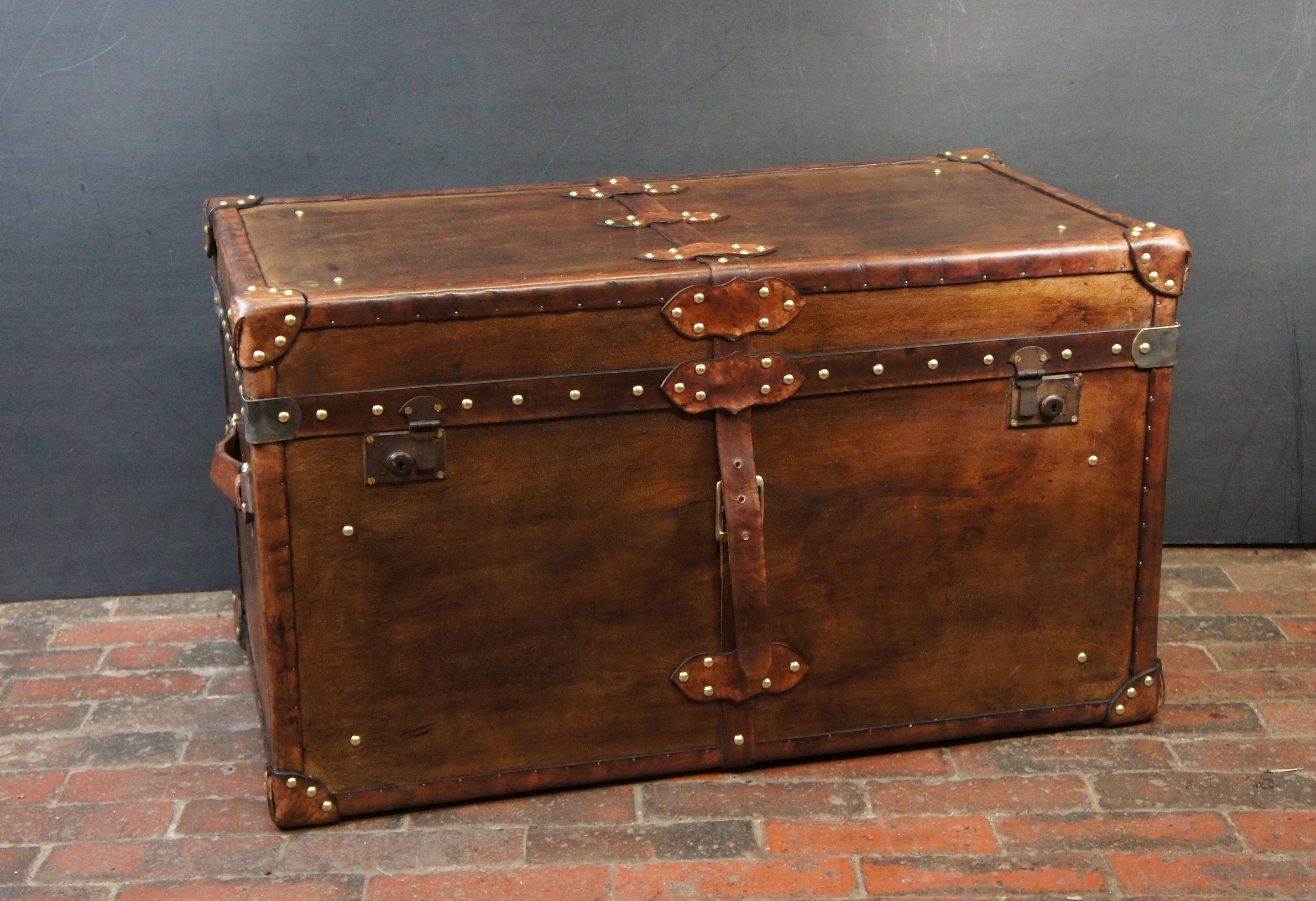 Luxury Large Belted English Leather Coffee Table Trunk | Etsy