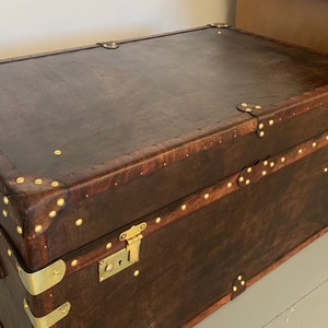 English Handmade Luxury Leather Coffee Table Trunk - Etsy