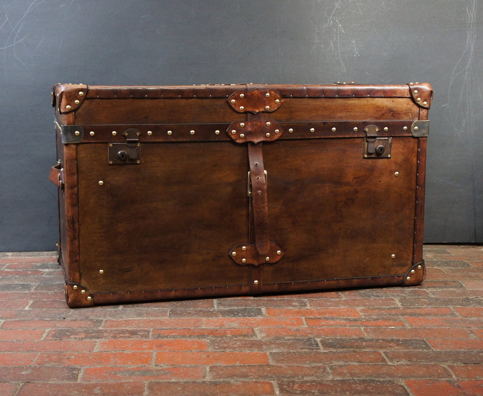 Luxury Large Belted English Leather Coffee Table Trunk | Etsy