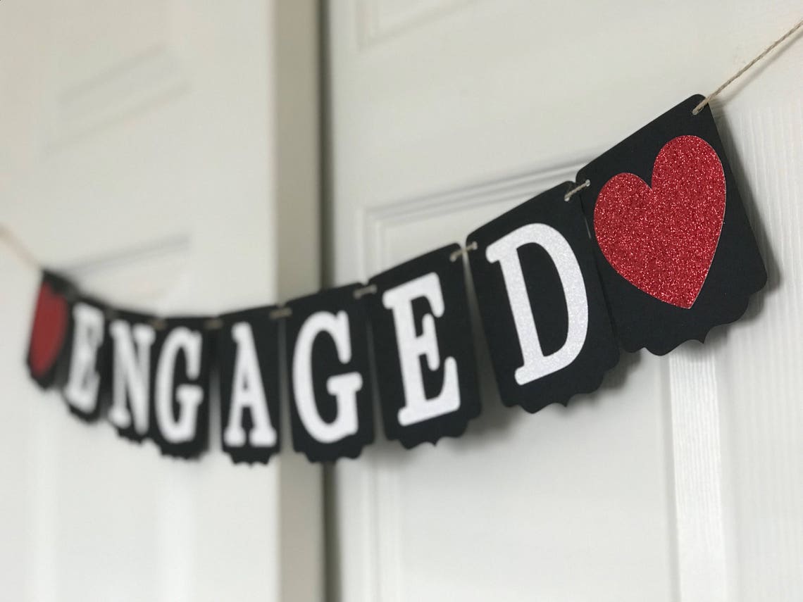 Engaged Photo Prop Banner Just Married Photo Prop Banner | Etsy