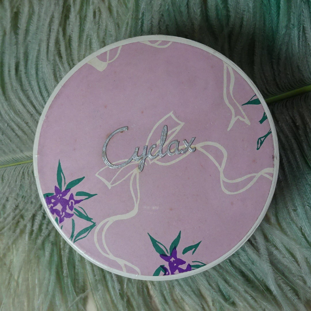 Vintage 1950s/50s 1960s/60s Cyclax 'sandalwood' DUSTING POWDER BOX ...