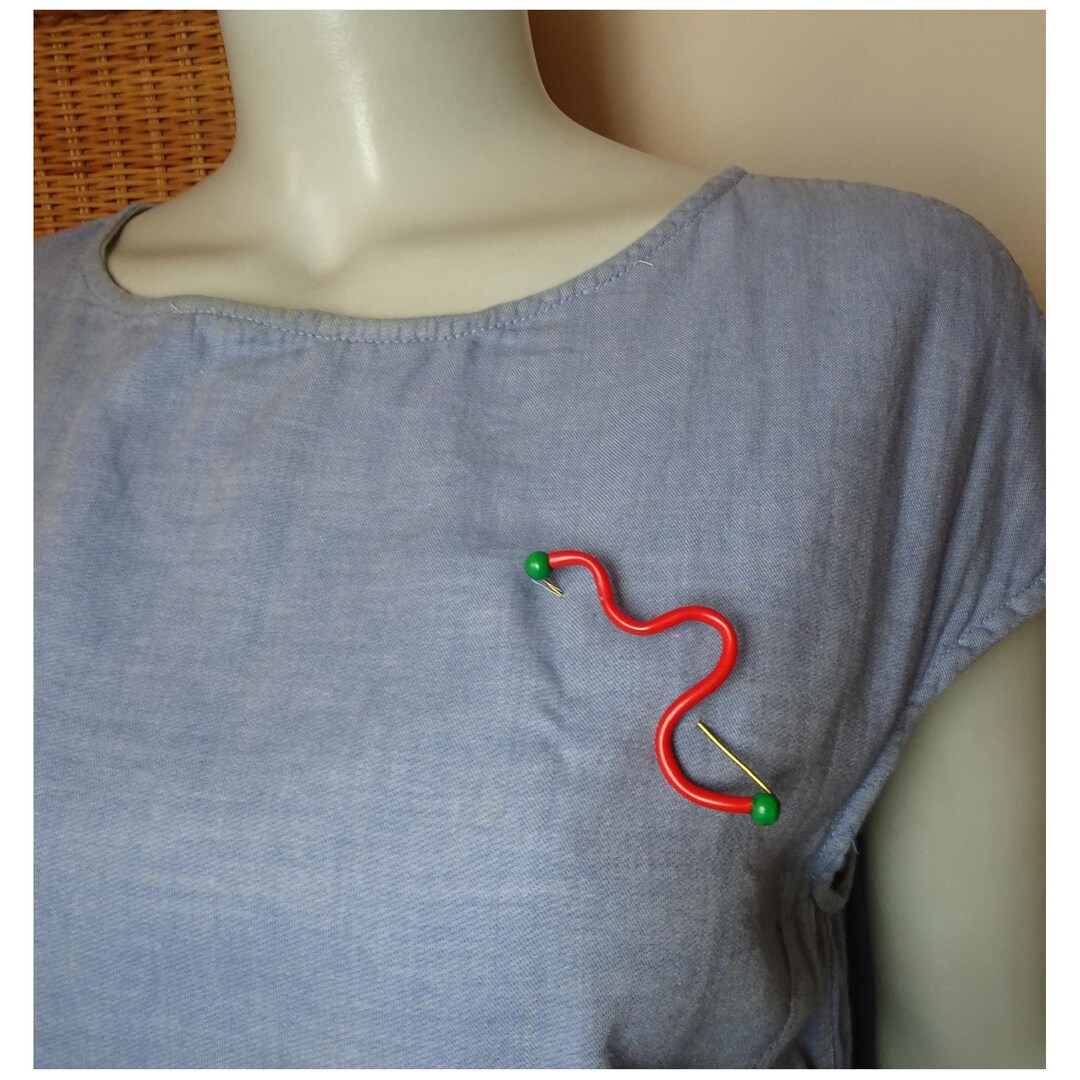 Vintage 1930s/30s 1940/40s Plastic SQUIGGLE WIGGLE BROOCH Pin Homemade ...